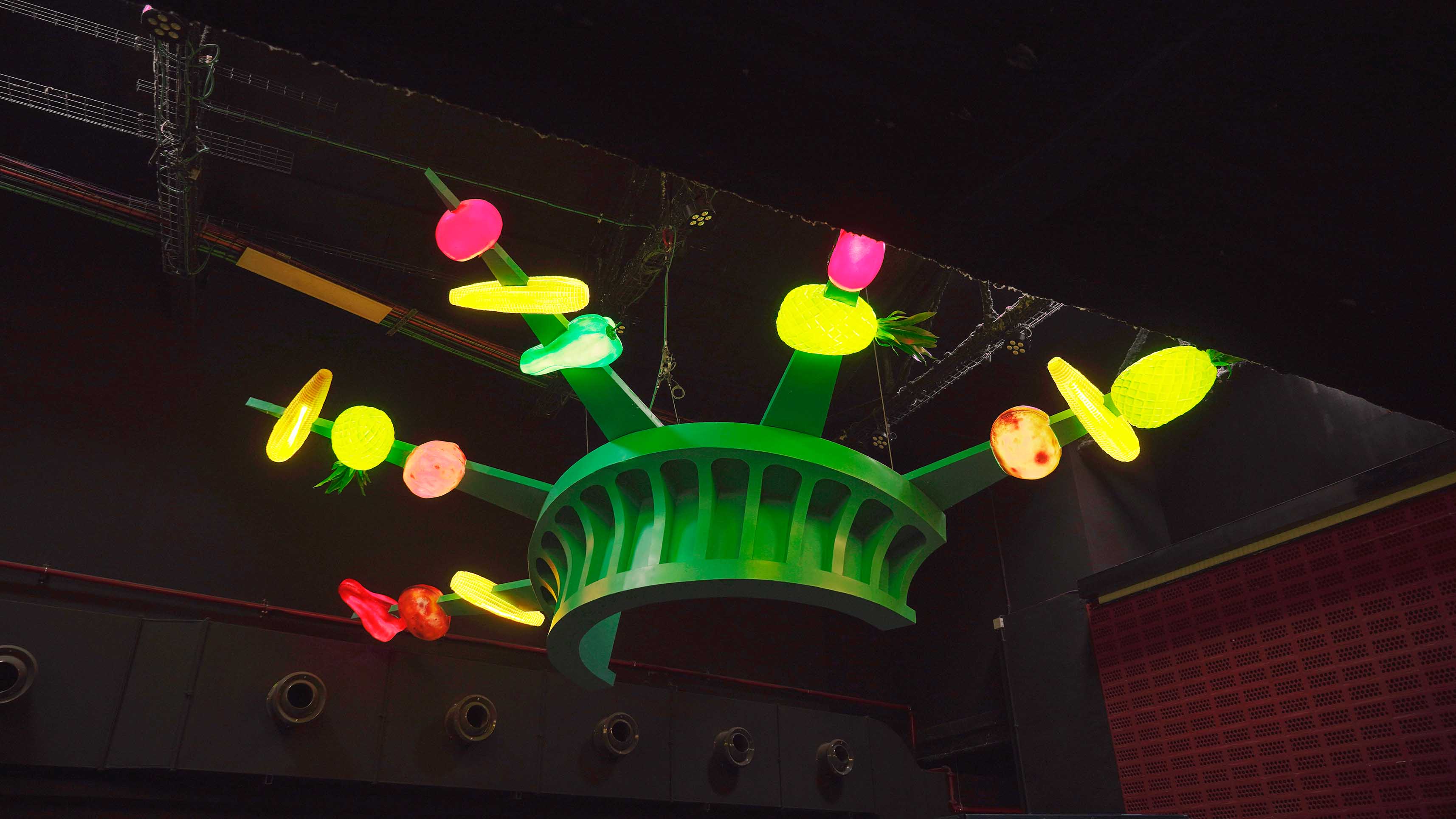 ART MEETS APOLO unites clubbing and art in different spaces of the ...